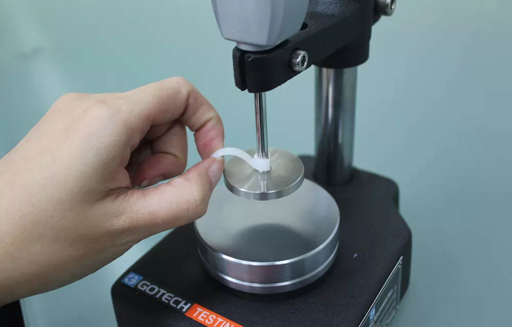 桌上型數字式厚度計 (GT-313-A3) | 高鐵科技股份有限公司